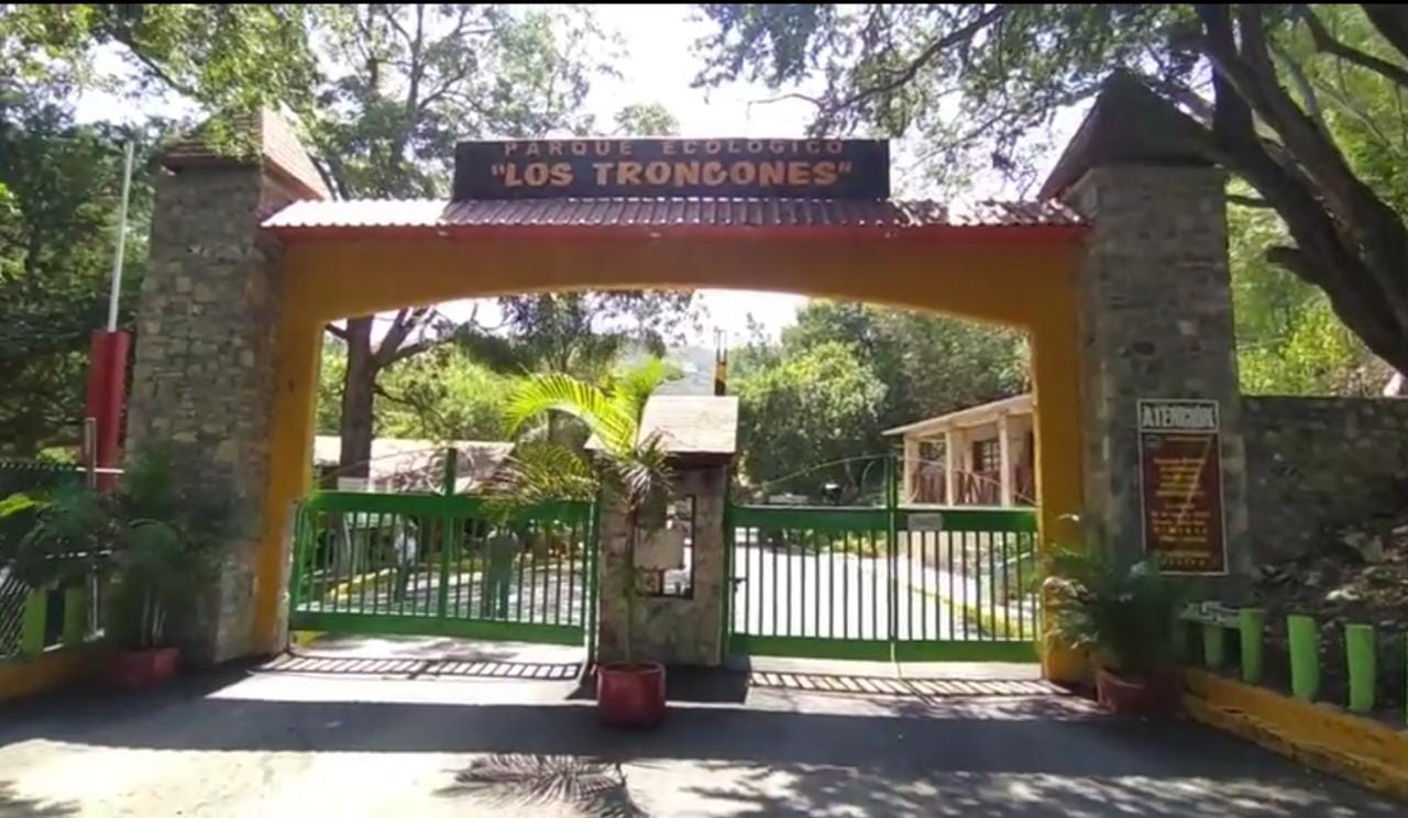 Cierran “Los Troncones” al llegar a cifra máxima de visitantes - La ...