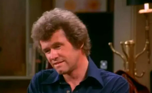 Muere John Reilly, actor de "Dallas" y "Hospital General", a los 84 años - La Expresión ...